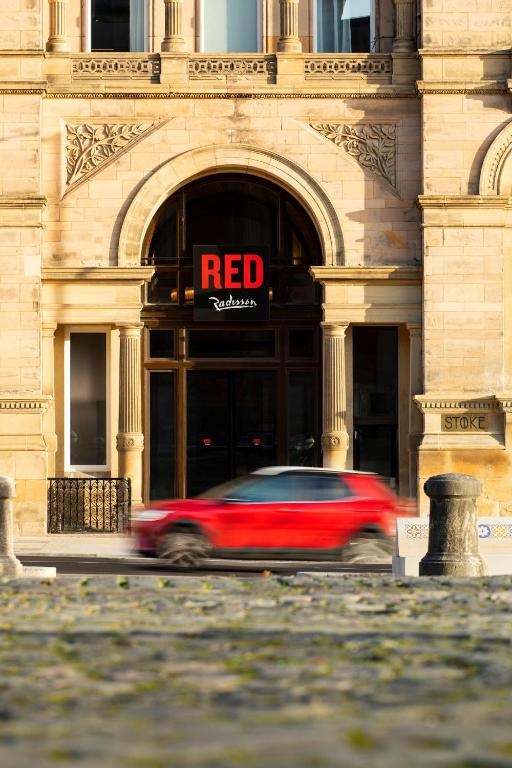 Radisson RED Liverpool - DNA Hotels