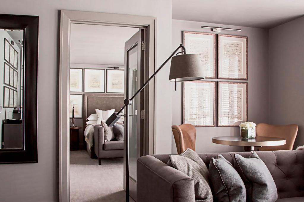 Dakota Glasgow - DNA Hotels