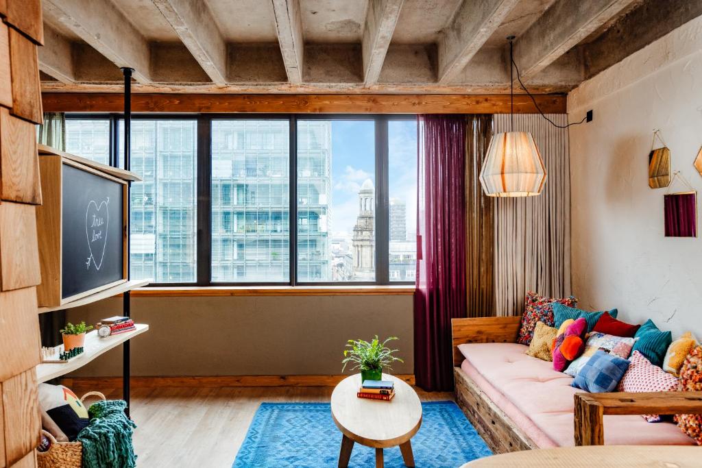 Treehouse Hotel Manchester - DNA Hotels