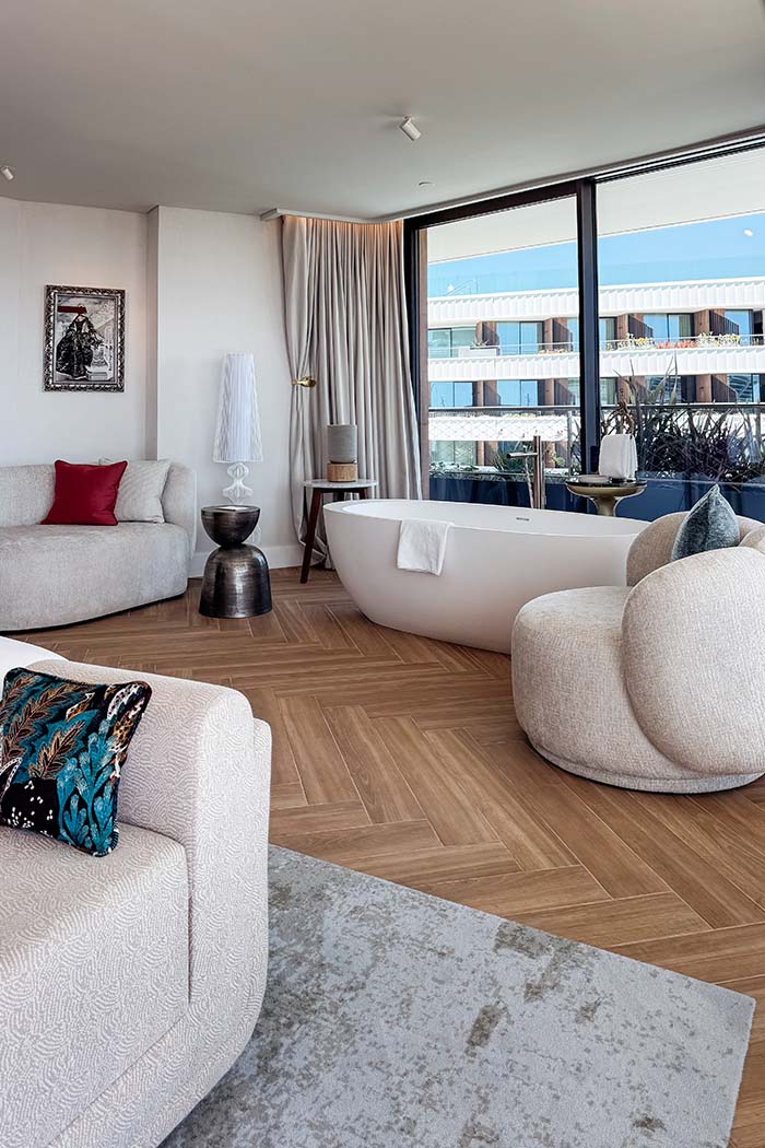 SLS Barcelona - DNA Hotels